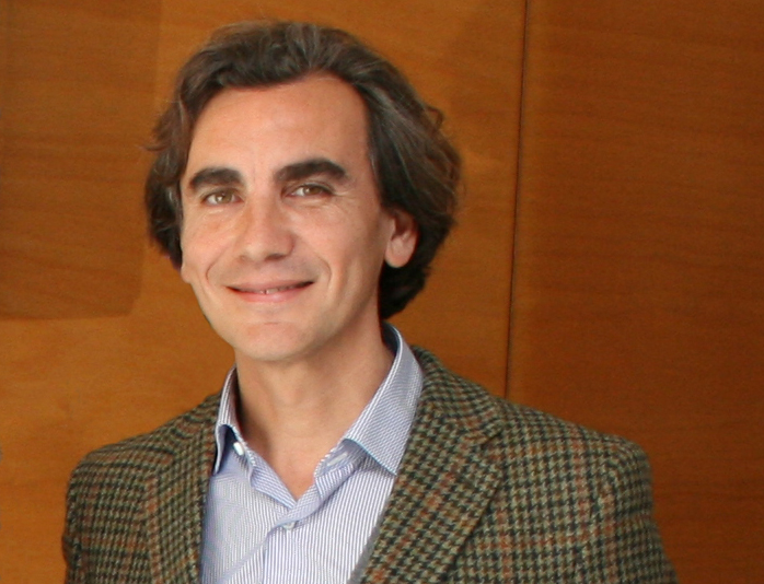 El Dr. Fco. Javier Alarcón gana el Premio extraordinario Camilo José ...