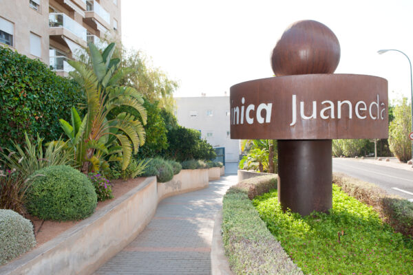 El Dr. Juan Alguersuari Bes suscribe con 20,8 millones de € su parte de ...